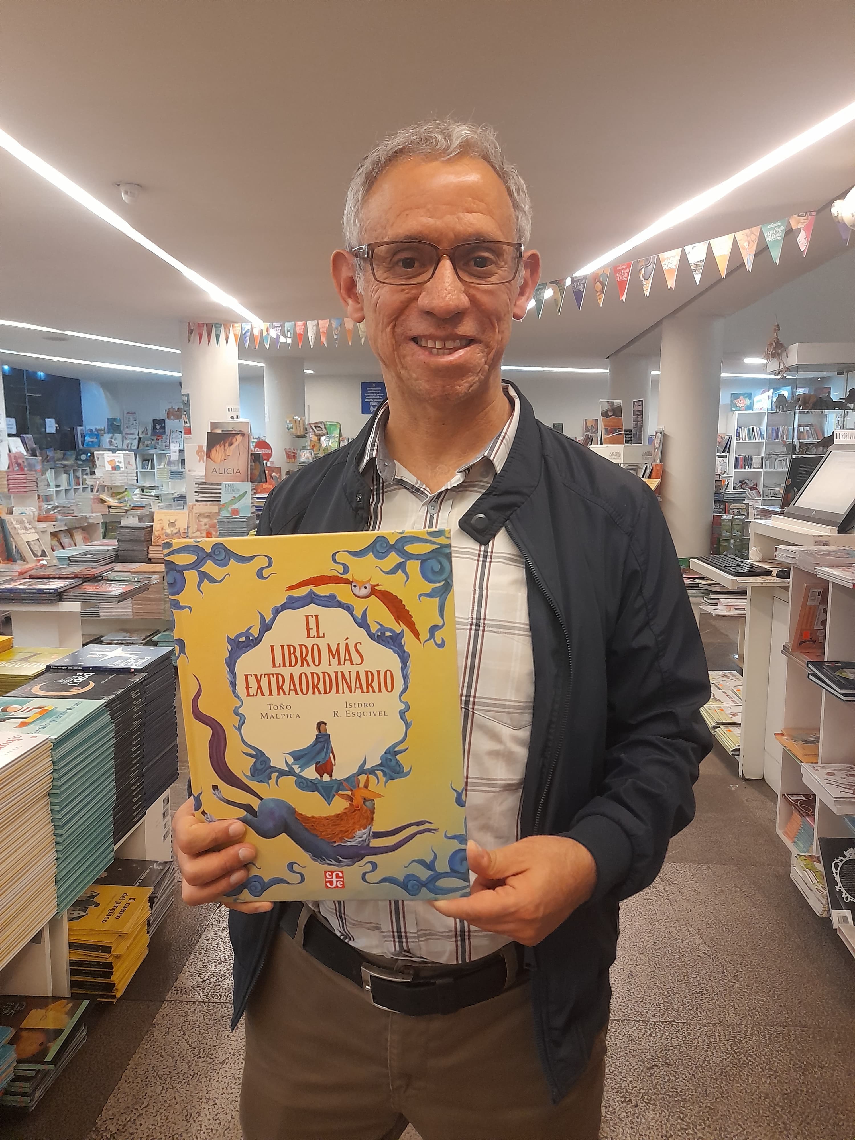 "El Libro Más Extraordinario": Toño Malpica revela el poder ...