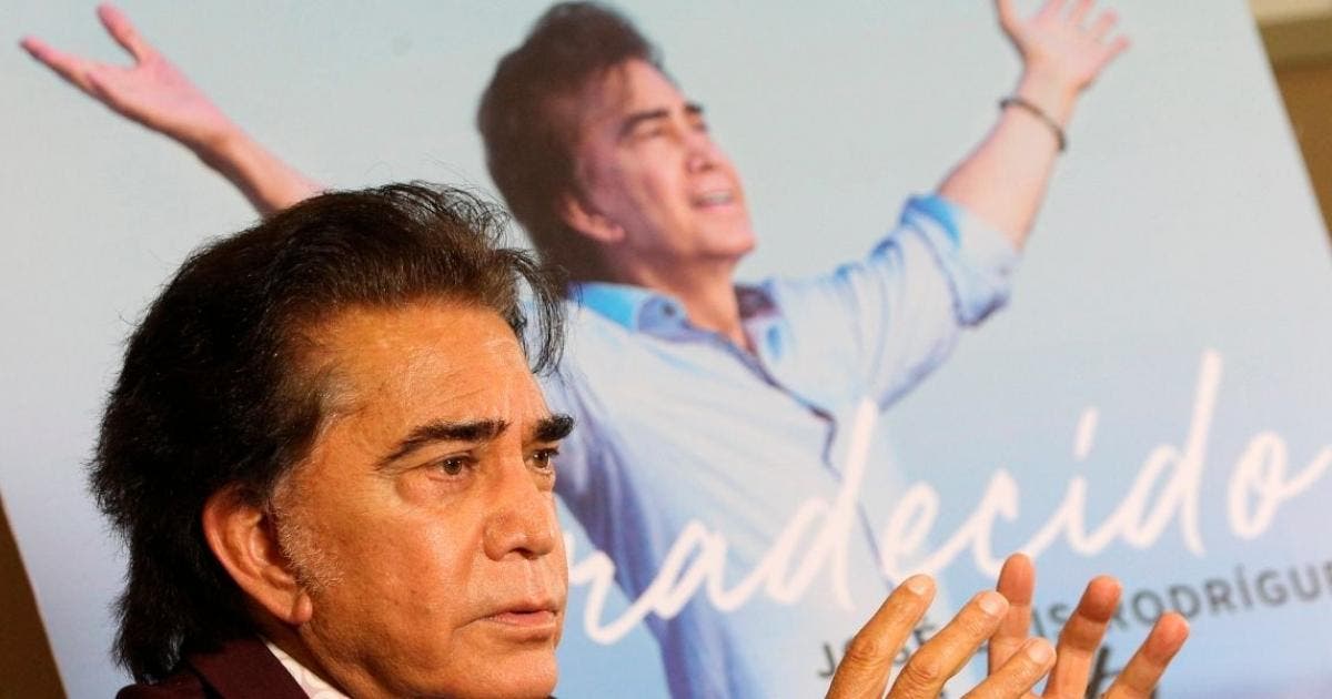 'El Puma' recibirá Premio Leyenda en los Latin American Music Awards ...