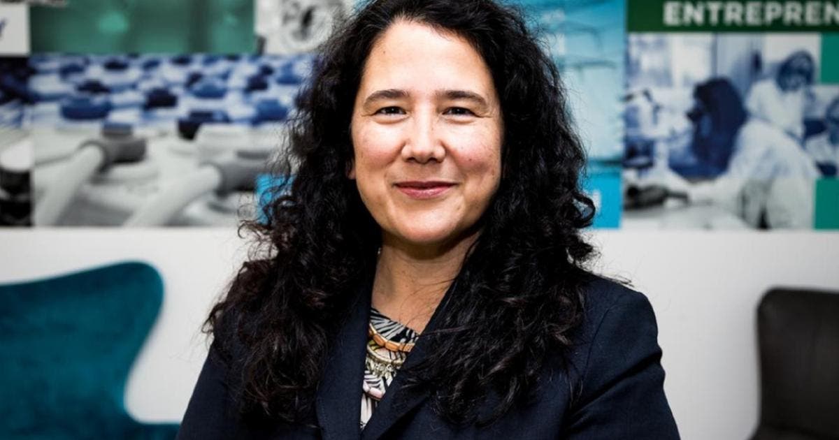 Senado de EU confirma a Isabel Guzmán, única latina del gabinete de ...