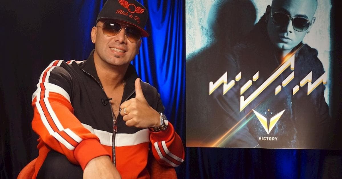 Wisin celebra Doble Platino por ventas para el disco 'Los Legendarios ...