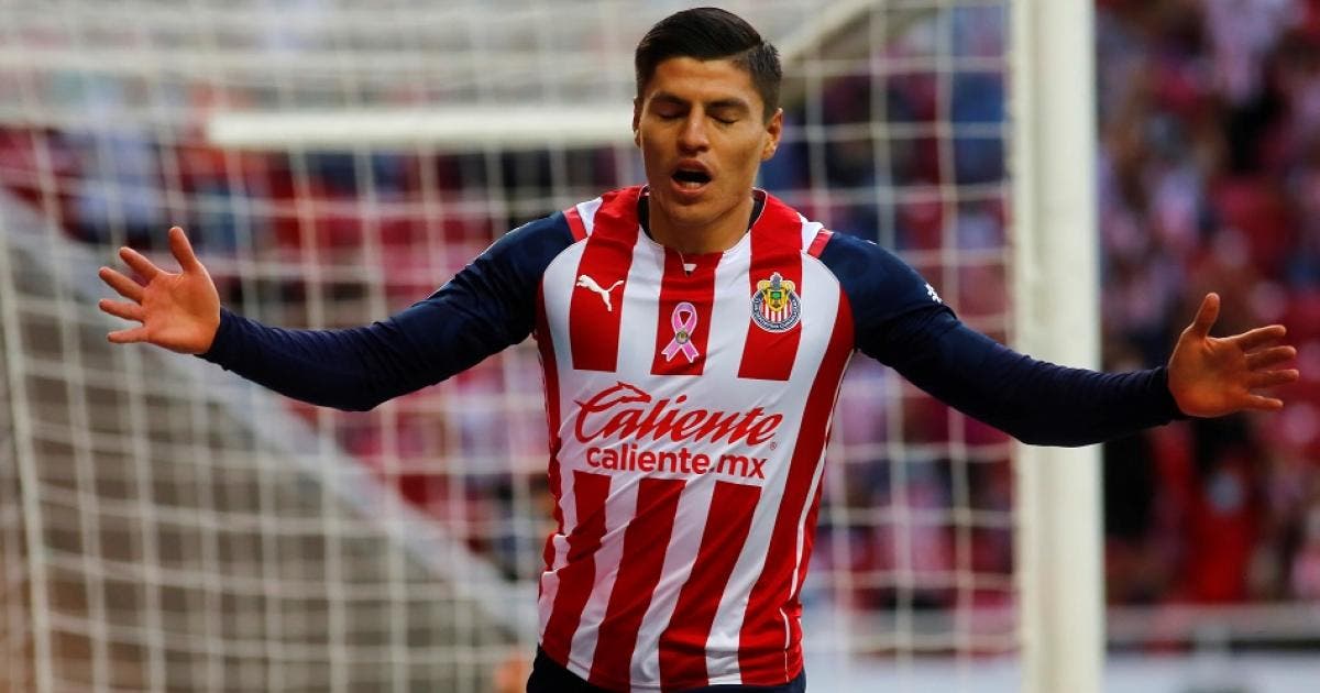 Ronaldo Cisneros dejará Chivas para fichar con Atlanta United a partir ...