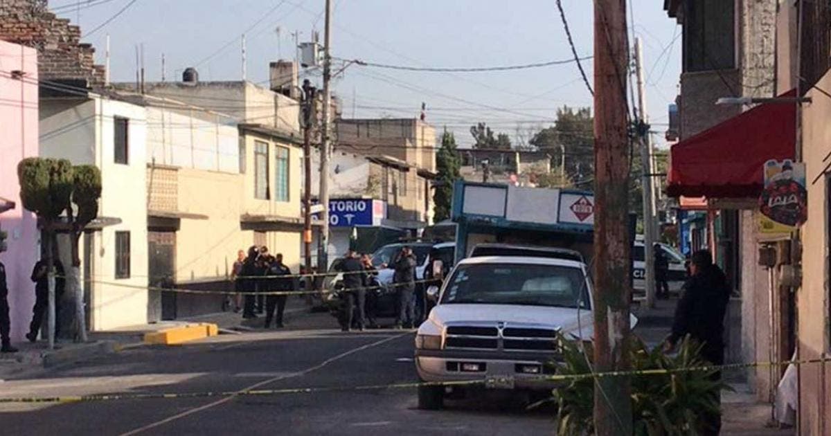 Dejan cuerpo de hombre envuelto en lona en la GAM | Diario de México