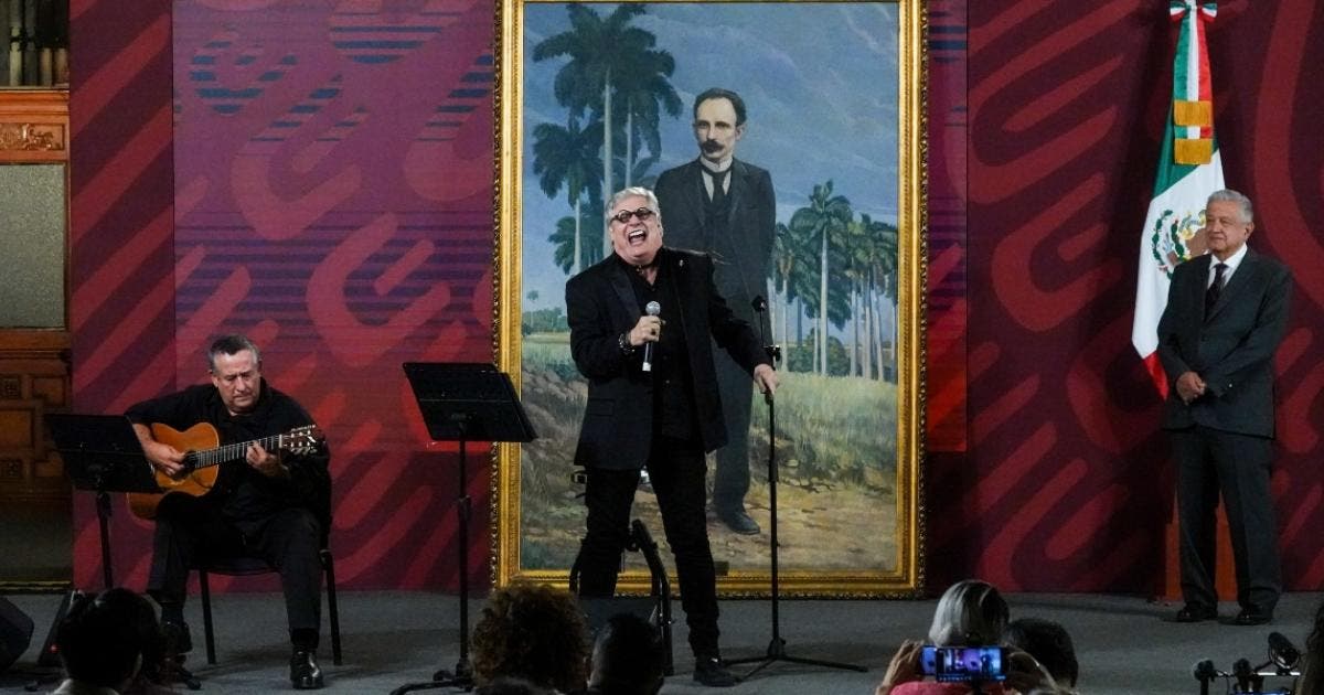 Conmemora AMLO Revolución Cubana con cuadro de Martí y música de Amaury ...