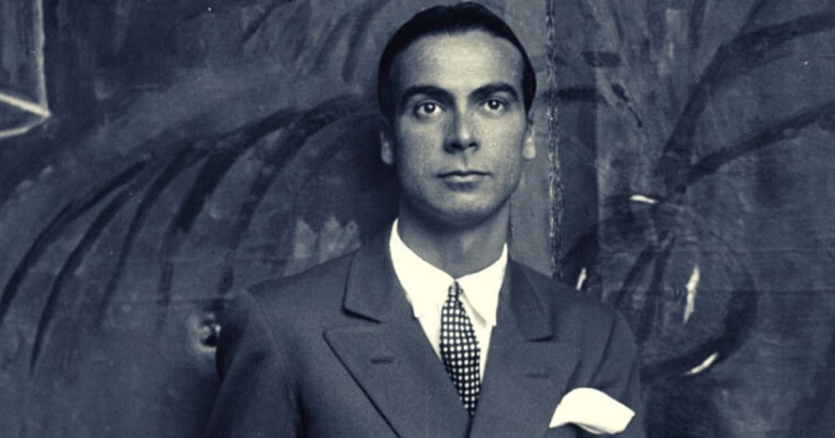 Balenciaga, vida y obra del modisto español serán una serie | Diario de ...