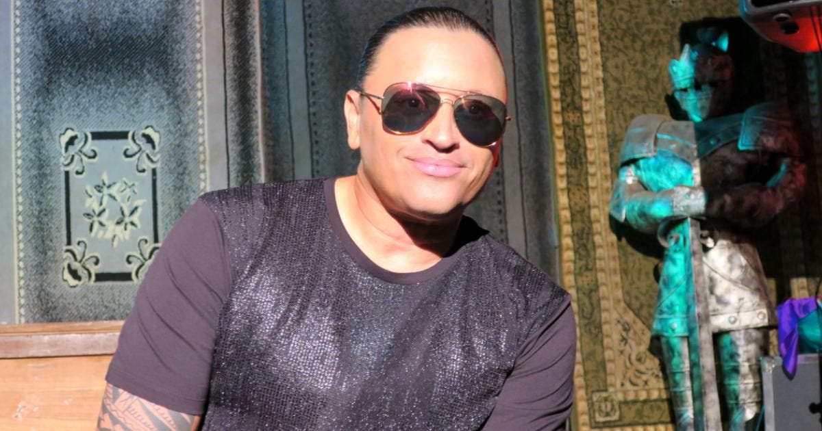 Elvis Crespo celebra con una gira los 25 años de su éxito 'Suavemente ...