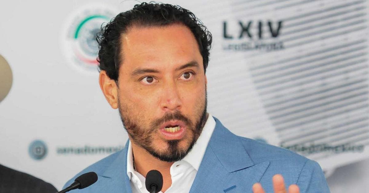 Senador Raúl Paz deja al PAN y se suma a Morena, sería el voto clave ...