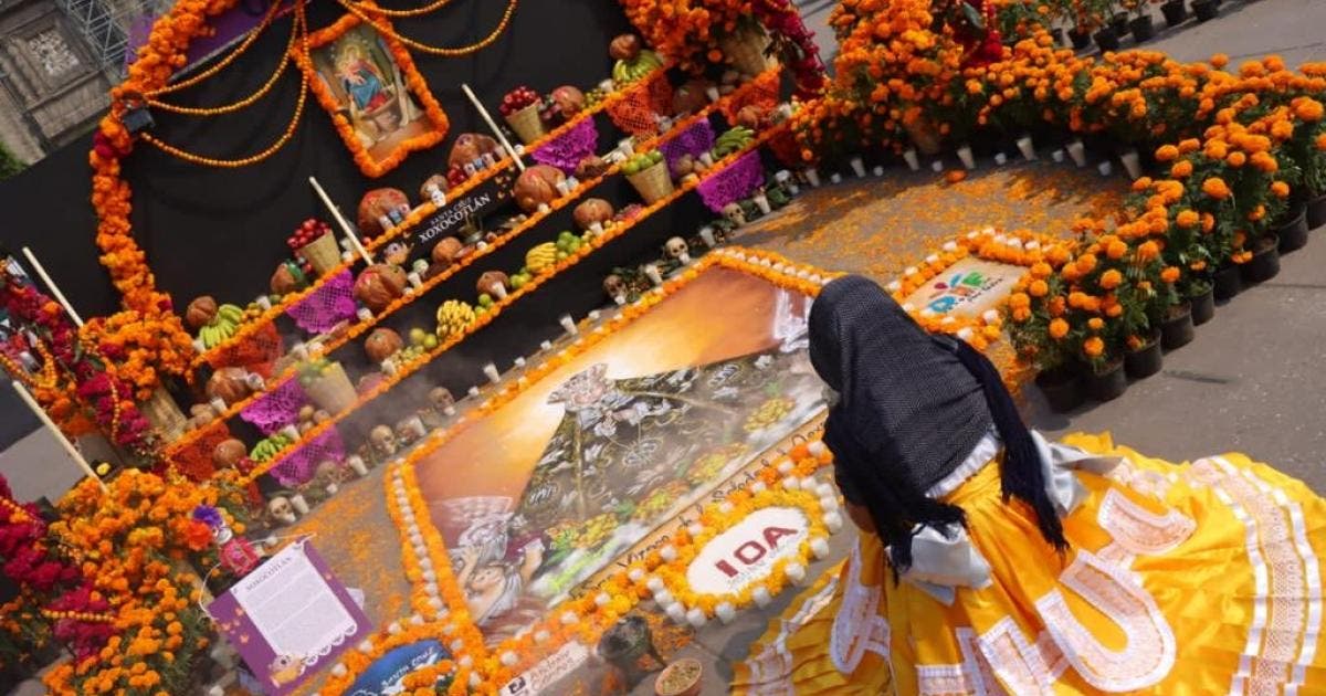 Invitan a disfruta altares del Centro Histórico de la CDMX | Diario de ...