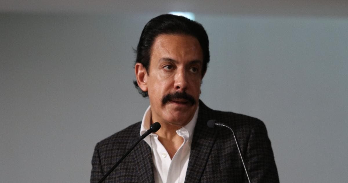 Omar Fayad va por dirigencia del PRI y candidatura presidencial en 2024 ...