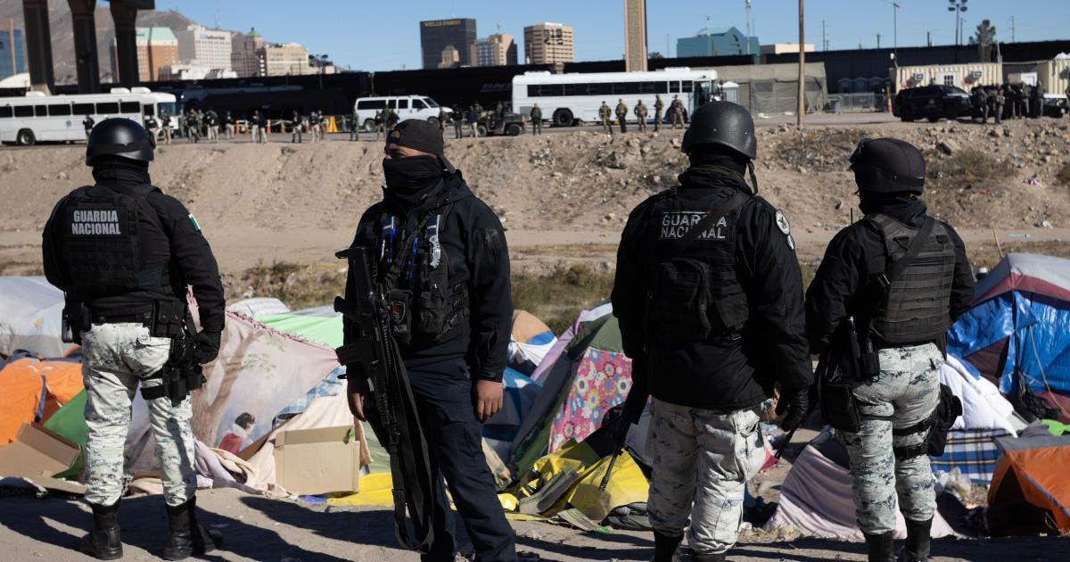 Arizona se declara en estado de emergencia por llegada masiva de ...