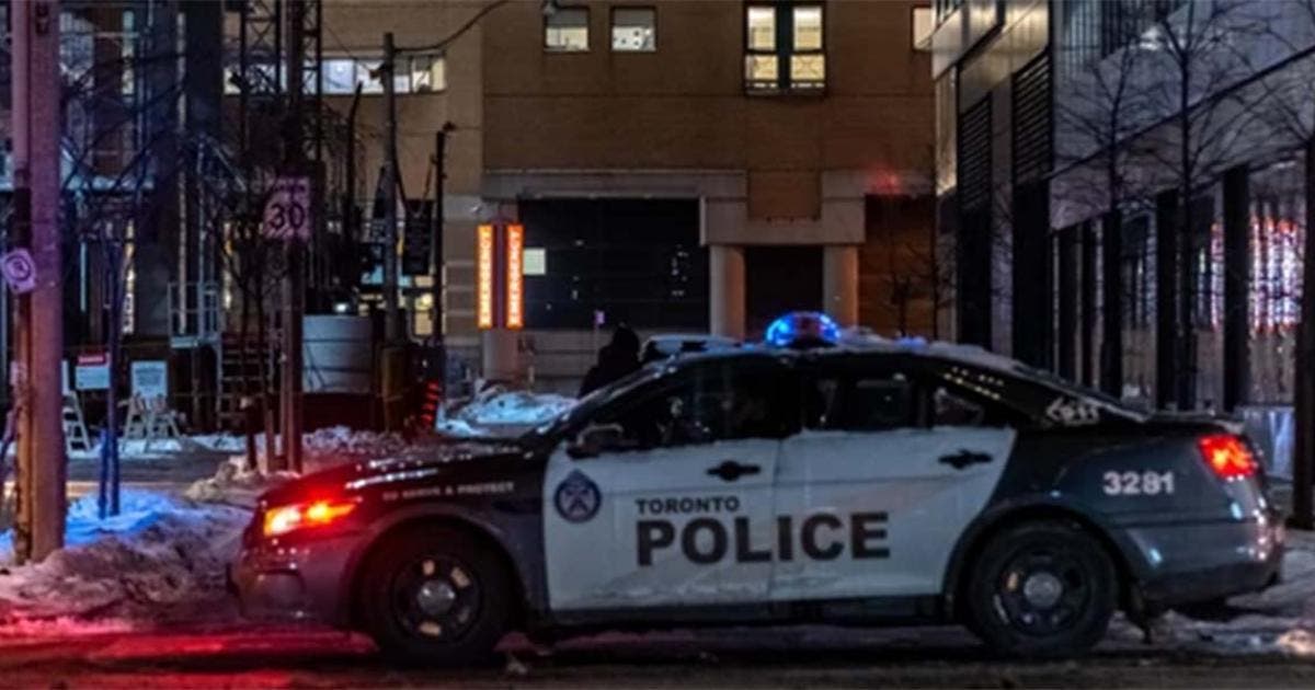 Grupo de ocho menores asesinan a indigente para quitarle botella de ...