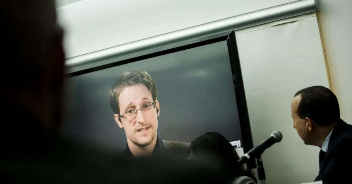 Snowden recuerda a Biden que otros con documentos secretos fueron ...