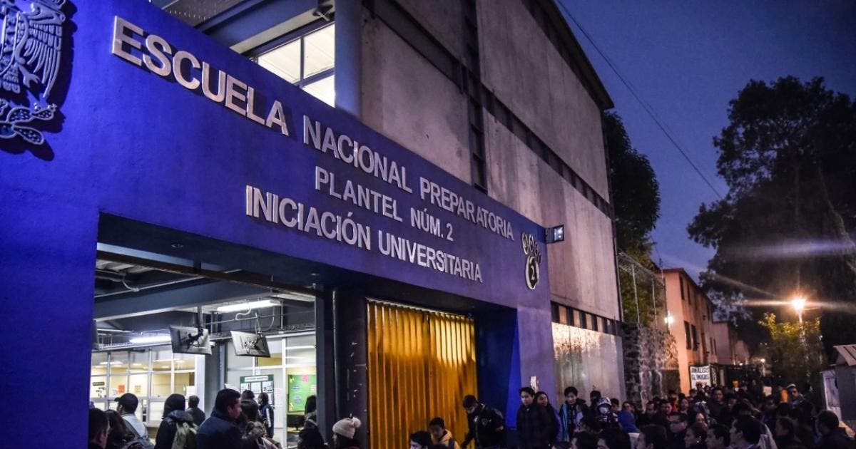 Reabre Prepa 2 a cuatro días del fallecimiento de una alumna en sus ...