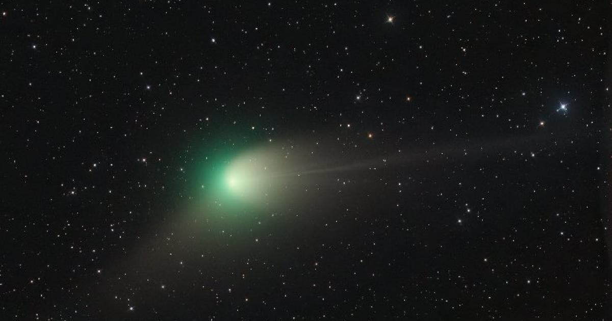 (Video) El 'cometa verde' impacta el cielo | Diario de México