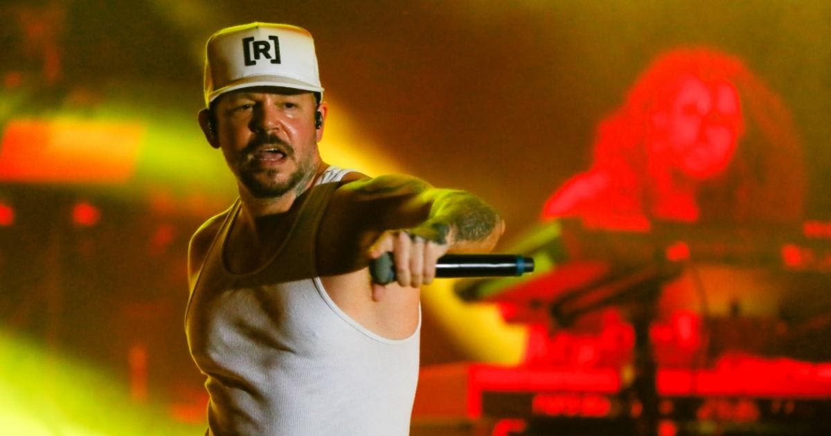 Residente anuncia que trabaja en guión de 'Porto Rico', su primera ...