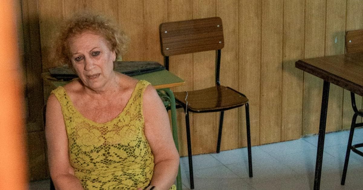 Dan alta hospitalaria a Ángeles Béjar, madre de Luis Rubiales | Diario ...