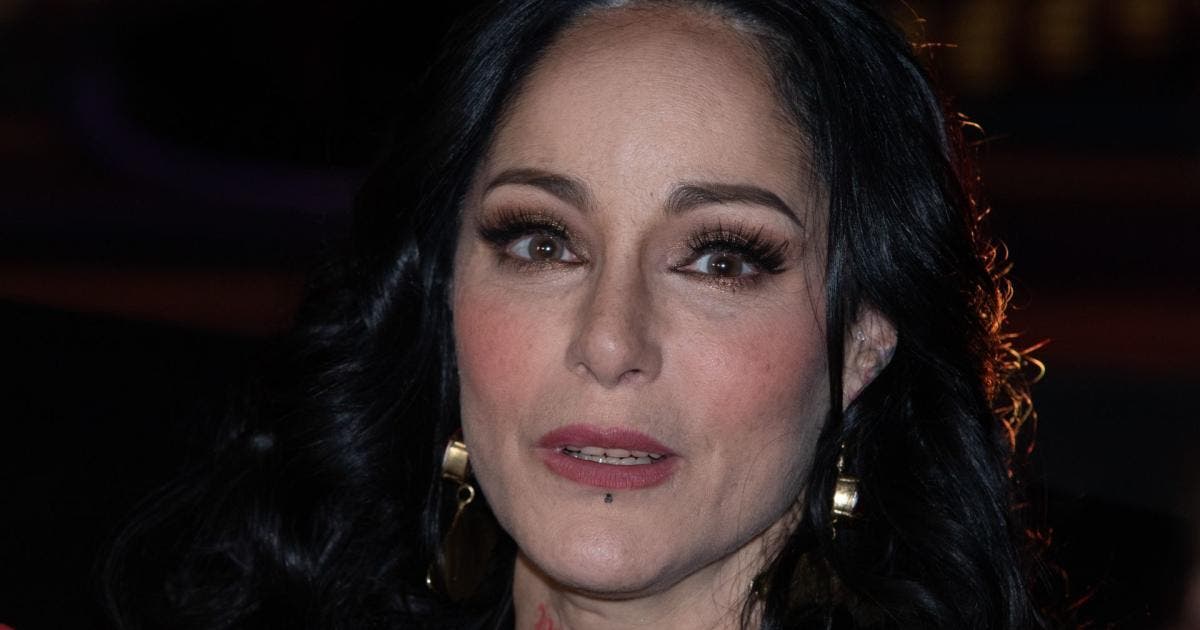 Lolita Cortés desata risas al burlarse de Ángela Aguilar en plena ...