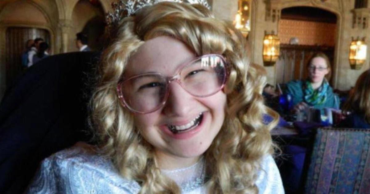 Gypsy Rose, conocida por el asesinato de su madre y que sufría ...