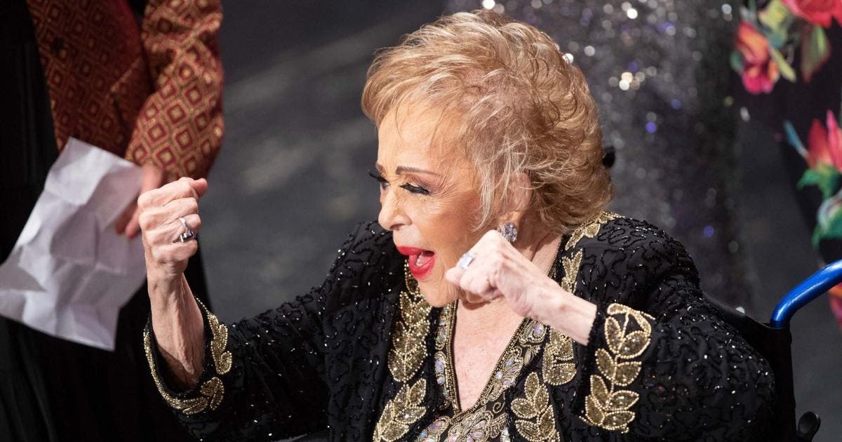 Silvia Pinal sometida a procedimiento quirúrgico; podría salir del ...