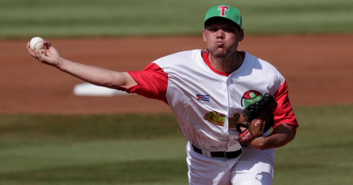El pitcher cubano Yariel Rodríguez firma con los Azulejos | Diario de ...