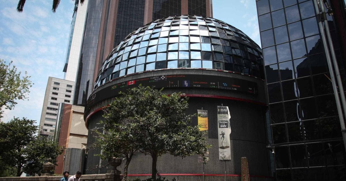 BMV cierra la semana con un nuevo máximo histórico