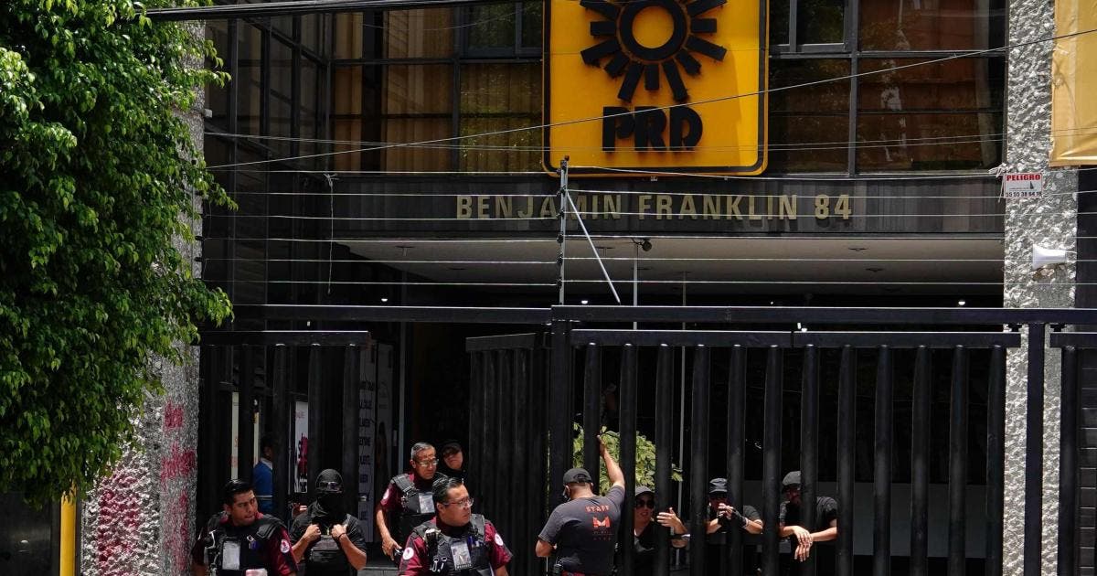 Edificio central del PRD en la Escandón se queda vacío y vigilado ...