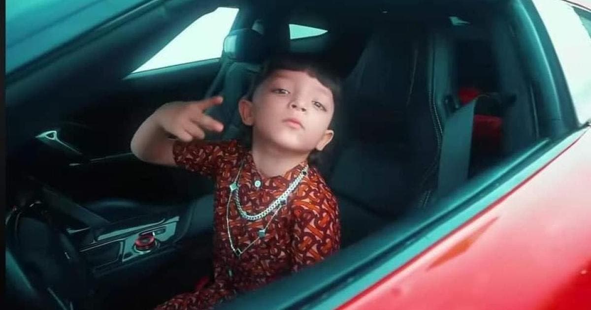 El "Mini Peso Pluma" lanza su primer sencillo y divide opiniones en ...