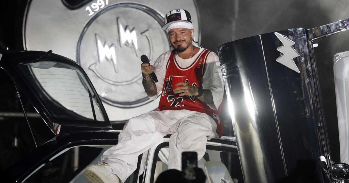 J Balvin vive el mejor momento de su vida y disfruta de hacer música ...