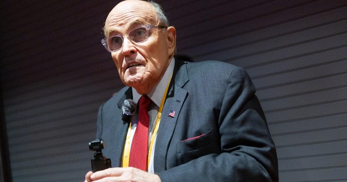Hospitalizan a Rudy Giuliani, tras accidente automovilístico en New ...