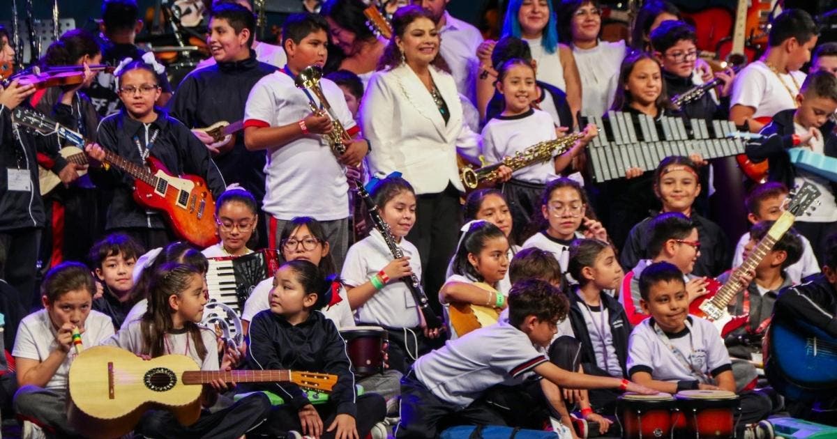 Clara Brugada entrega instrumentos musicales en primarias de CDMX: 500 ...