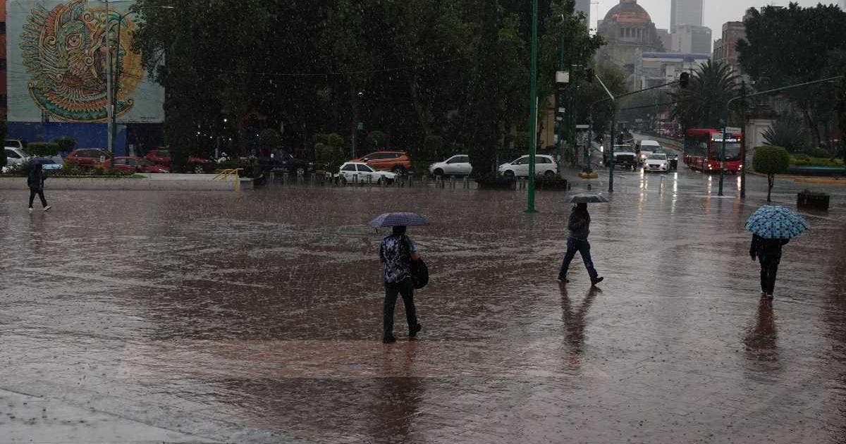 Se prevén lluvias intensas, actividad eléctrica y posible granizo este sábado en la Ciudad de México