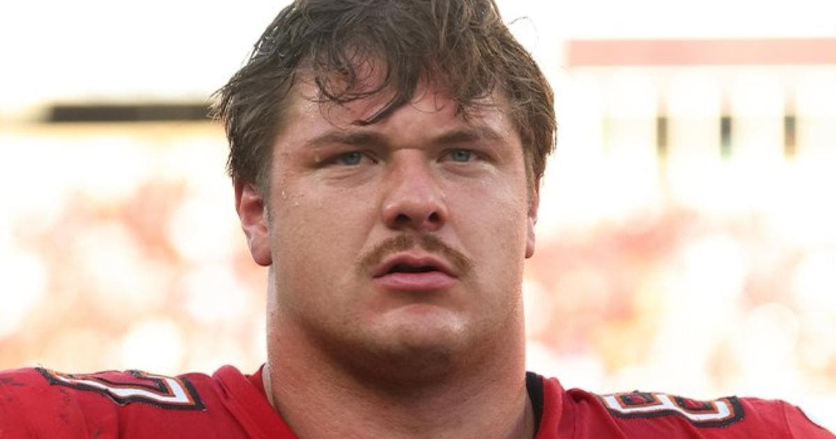 Luke Goedeke renueva con los Tampa Bay Buccaneers: contrato millonario ...