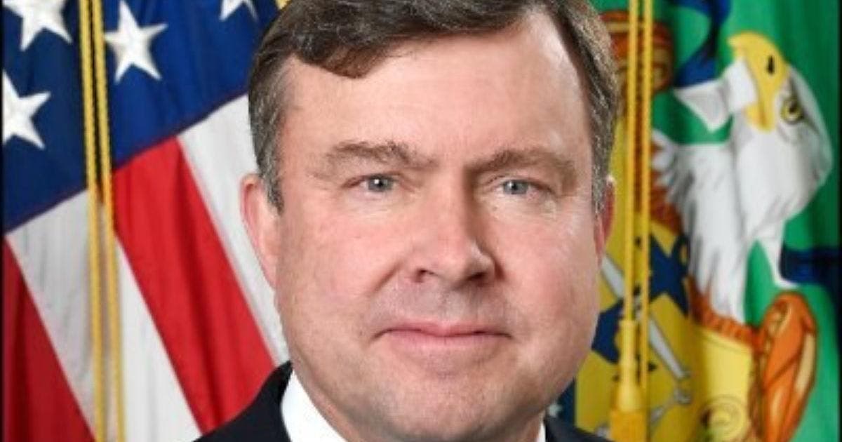 John K. Hurley, subsecretario de Inteligencia Financiera y Combate al ...