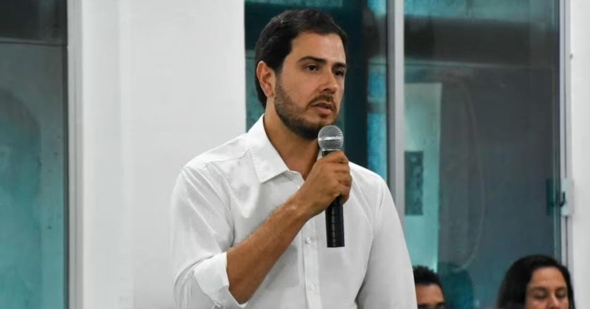 Autoridades federales detuvieron a una mujer identificada como pareja ...