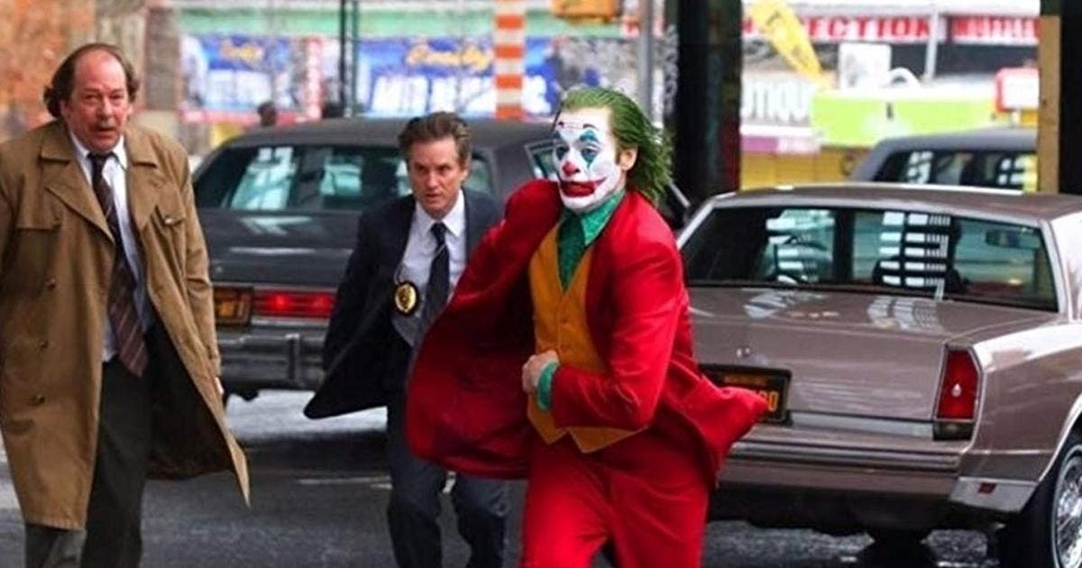 Se revela el oscuro tráiler de “El Guasón”, villano de DC Cómics ...