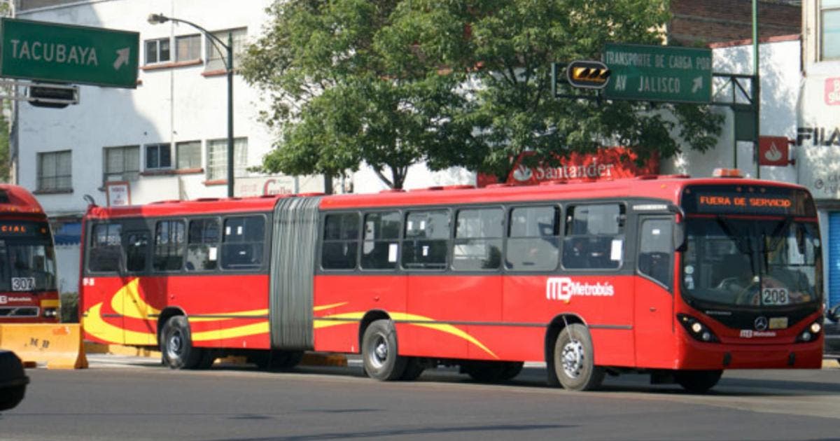 Amenazan con parar 13 unidades de la Línea 2 del Metrobús | Diario de ...