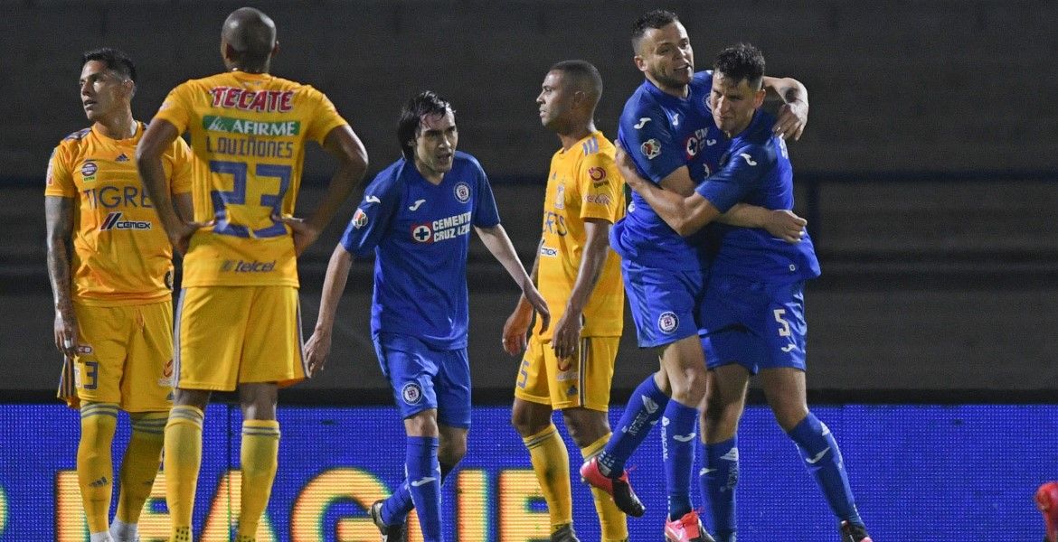 Cruz Azul elimina en penales a Tigres y va a final de Copa por México