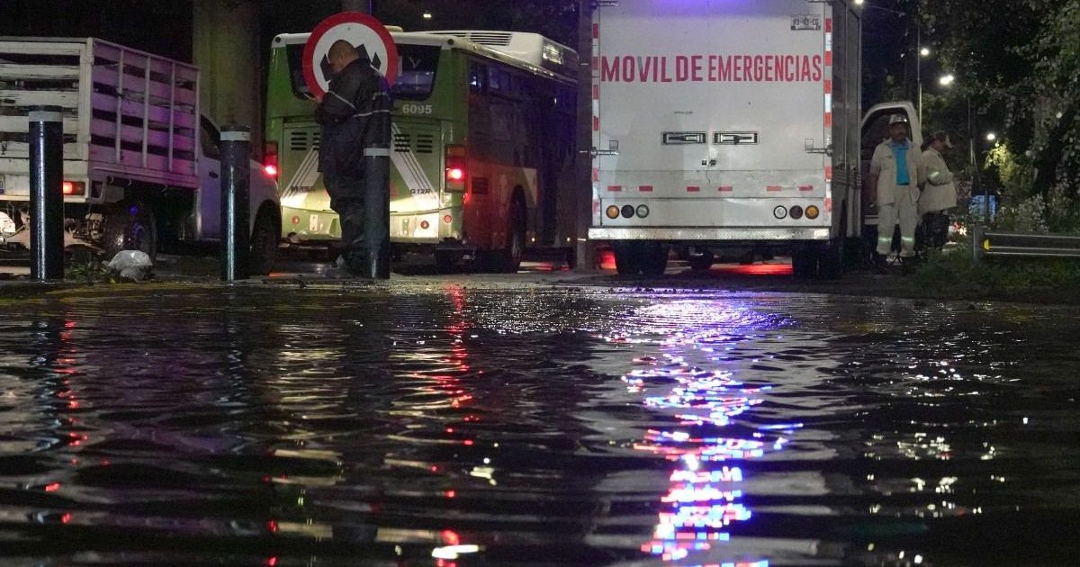 Por fuertes lluvias y granizo activan alerta amarilla en CDMX