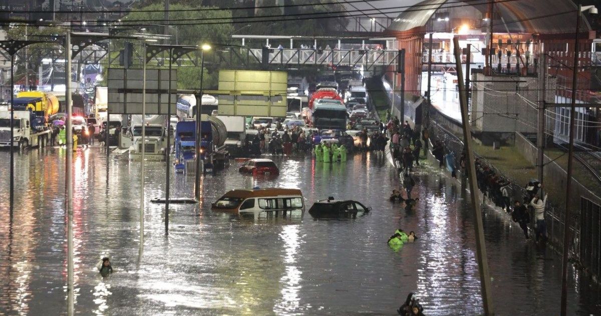 Caen en CDMX 30 millones de metros cúbicos de agua tras lluvias históricas