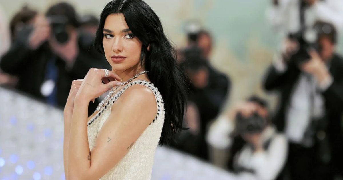 ¿Dua Lipa le copió el look a Ángela Aguilar? Reviven video de la ...