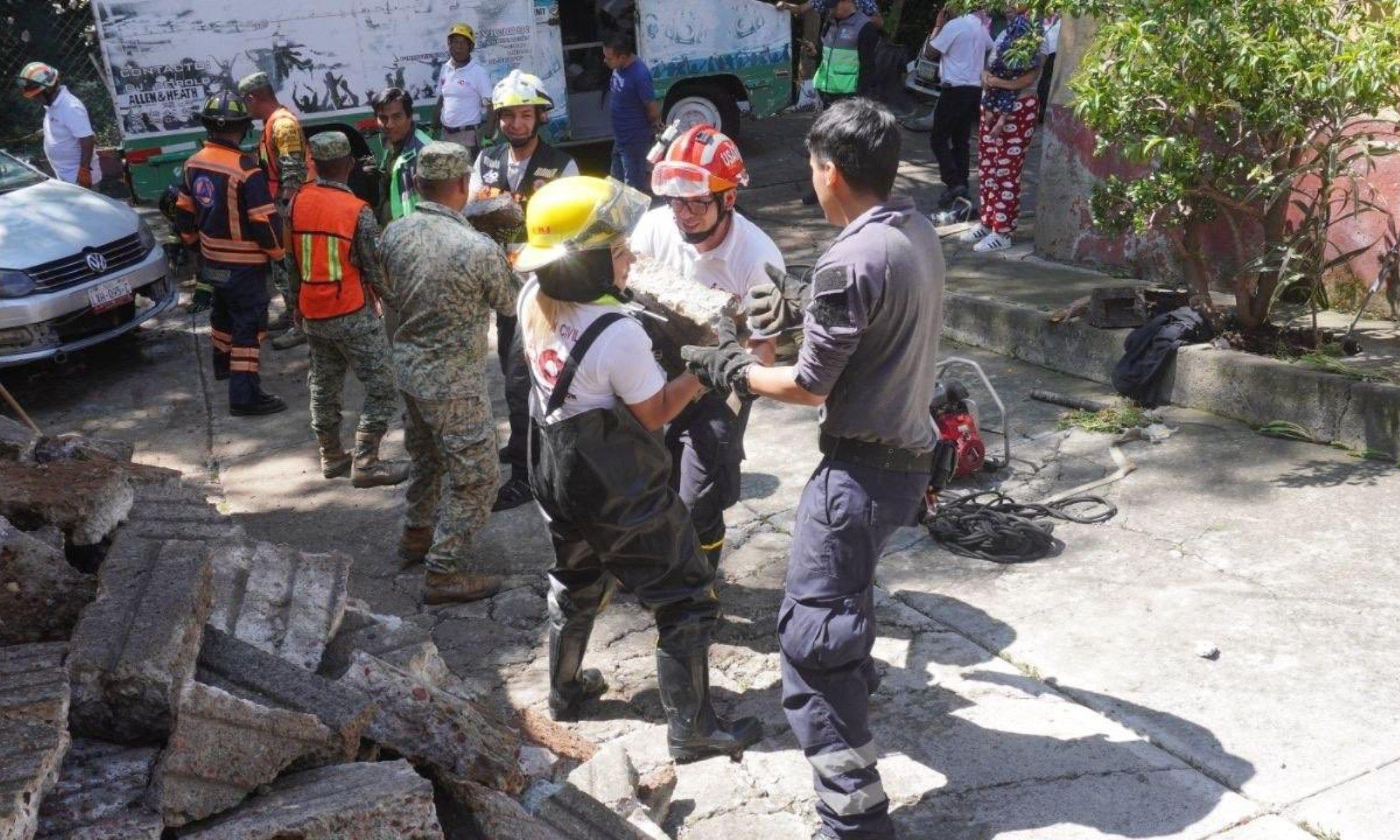 Torres de Potrero: Falla en compuerta originó severa fuga; son 9 las ...