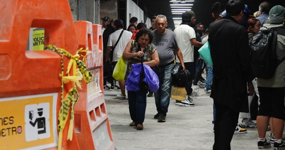 Línea 2 del Metro reanuda servicio, pero cuatro estaciones permanecen ...